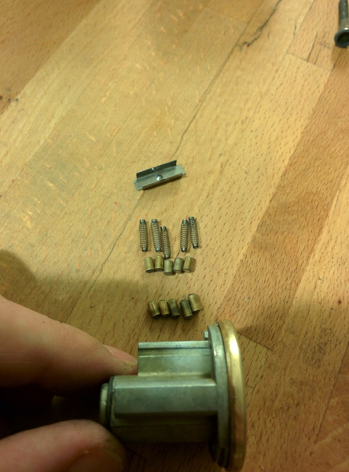 Lock Picking 101: Build a Set of Progressive Locks - Make: