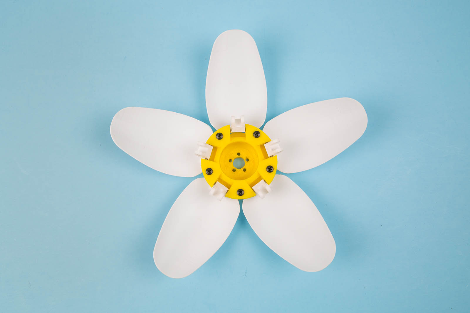 3D Print This Blooming Flower Night Light - Make:
