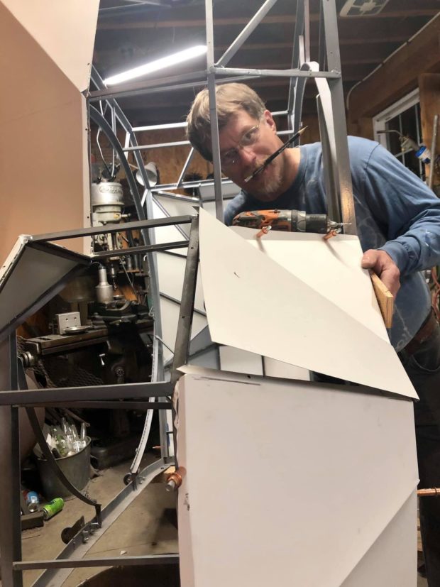 Barry Nobles and His Backyard Lunar Lander - Make: