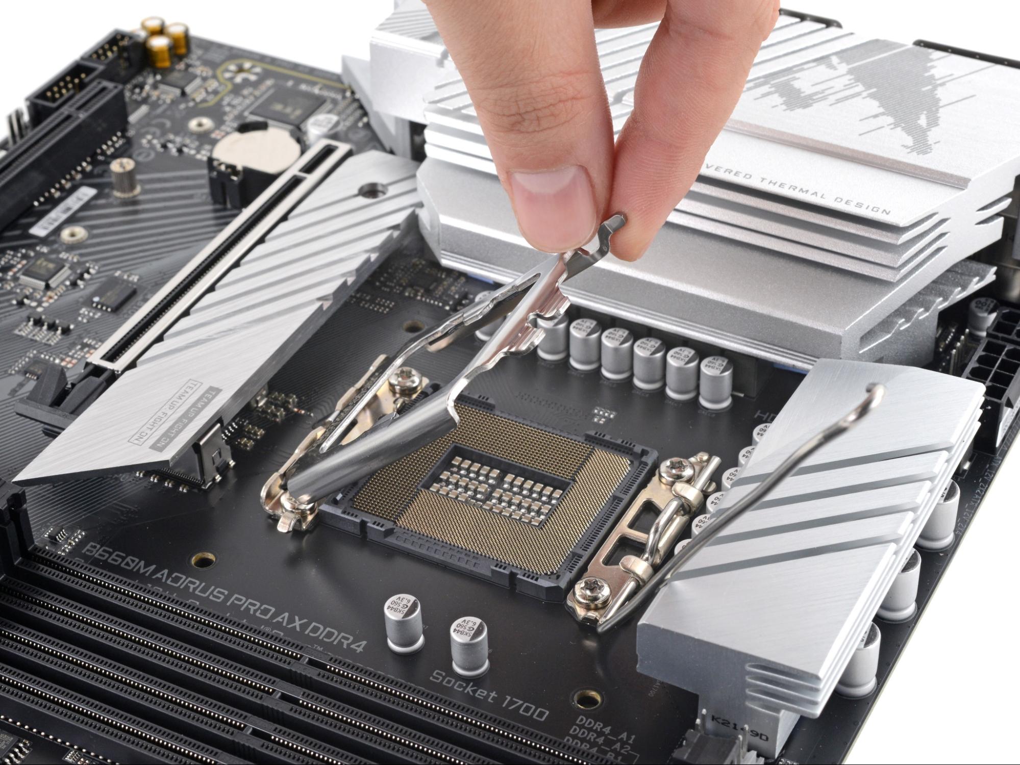 Build a PC From Scratch - Make: